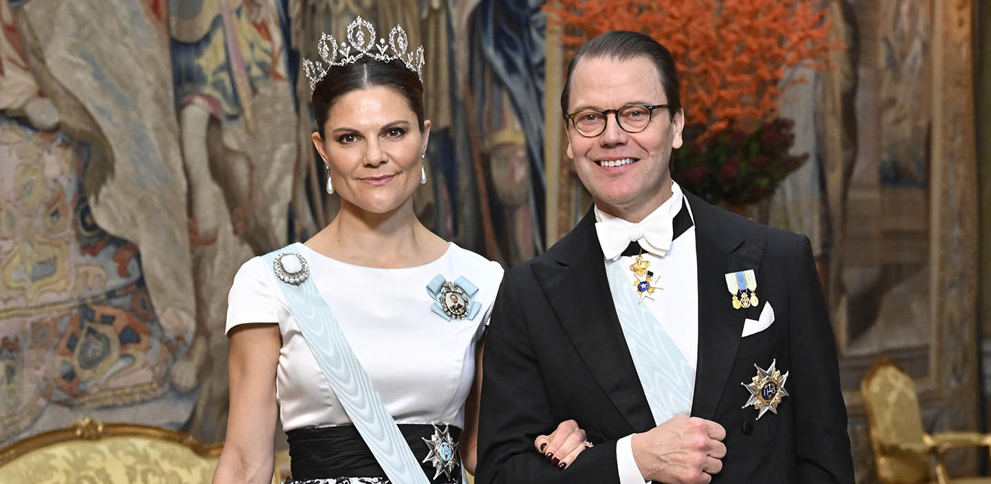 Victorias festliga galamiddag med prins Daniel på slottet