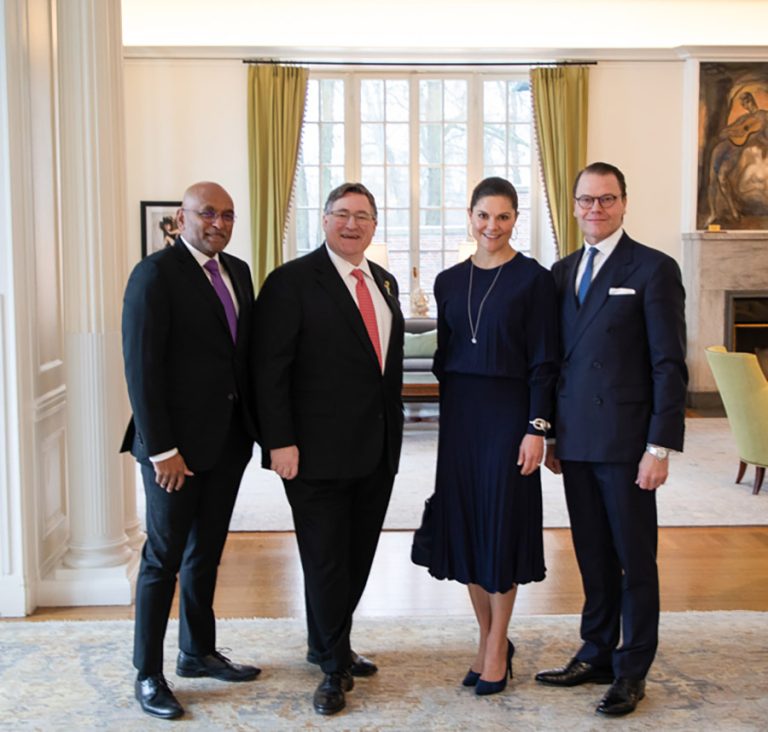 Victoria och Daniels träff med kända gayparet i Stockholm