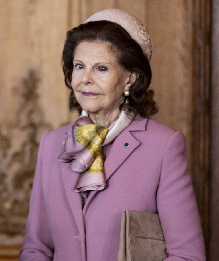 Chockbilden på Silvias blodsprängda öga väcker oro