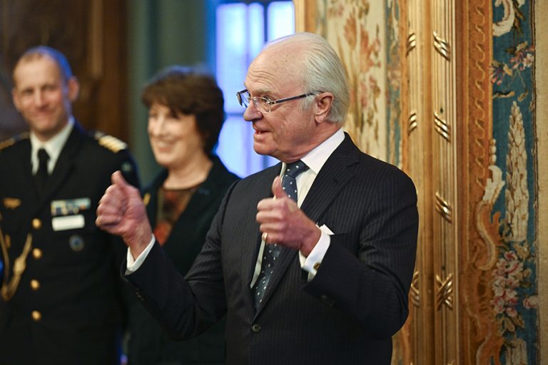 Kungens blixtbeslut efter Silvias tuffa hälsoproblem