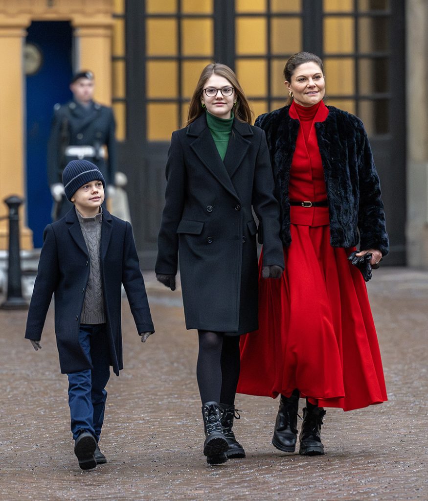 Gulliga bilderna på prins Oscar – fyller 9 år och firas kungligt