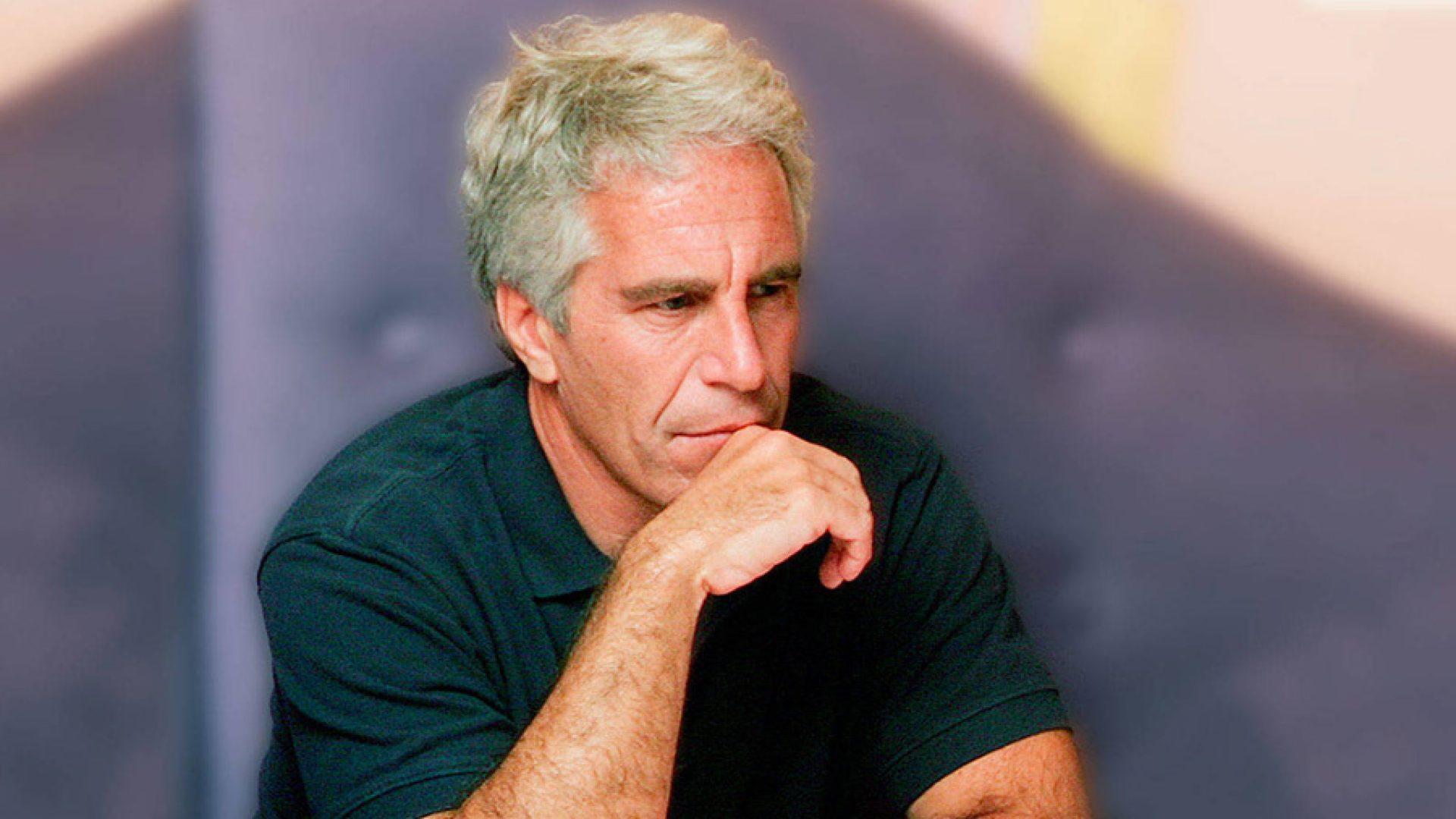 Donald Trumps mardröm – pekas ut i nya Epstein-mejlen